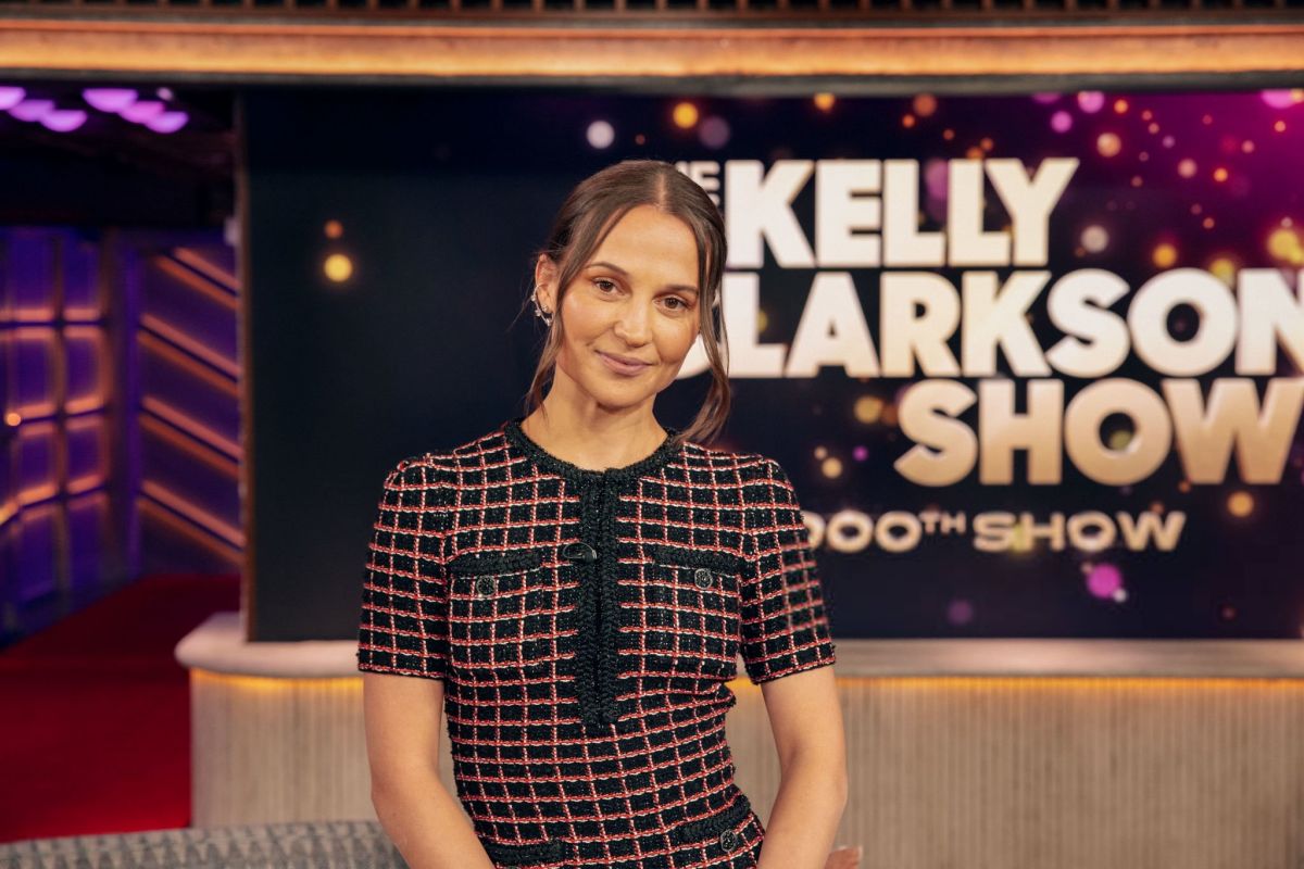 ALICIA VIKANDER at Kelly Clarkson Show 03/20/2025 – HawtCelebs