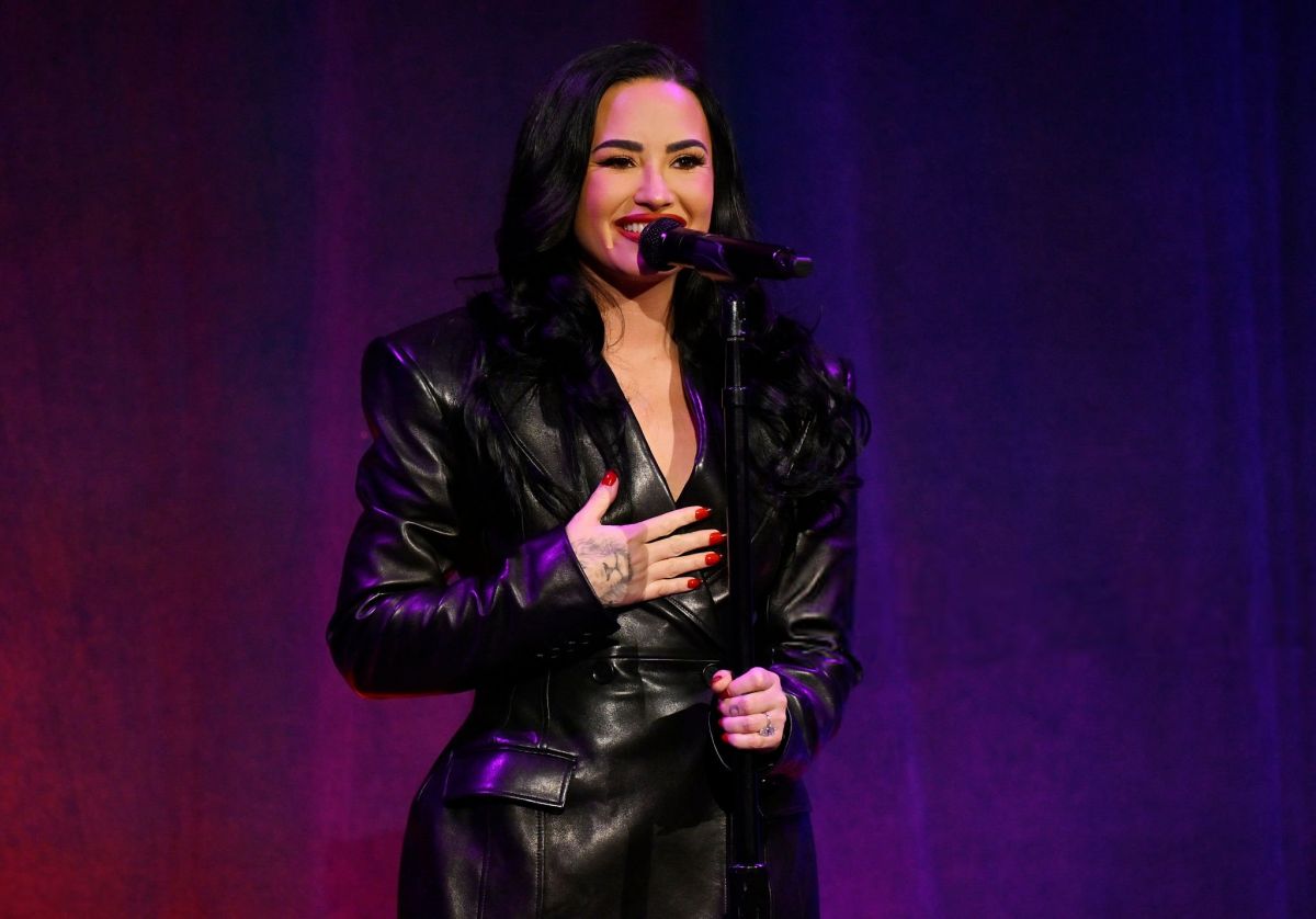 DEMI LOVATO at Caron Treatment Centers’ New York Gala in New York City ...