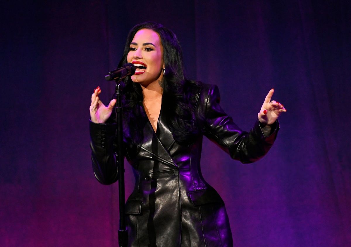 DEMI LOVATO at Caron Treatment Centers’ New York Gala in New York City ...