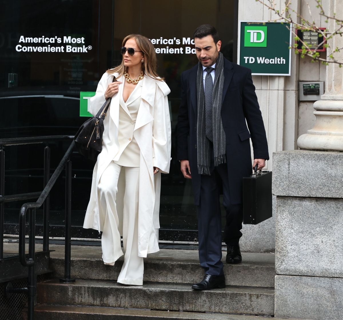 JENNIFER LOPEZ Films Scenes for Office Romance with Bradley Whitford ...