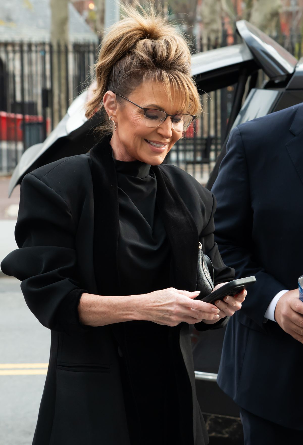 SARAH PALIN Arrives at Jury Trial Against New York Times 04/14/2025 ...
