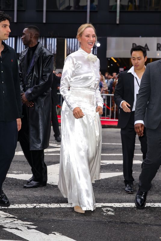 UMA THURMAN Arrives at Good Night, and Good Luck Broadway Opening Night ...