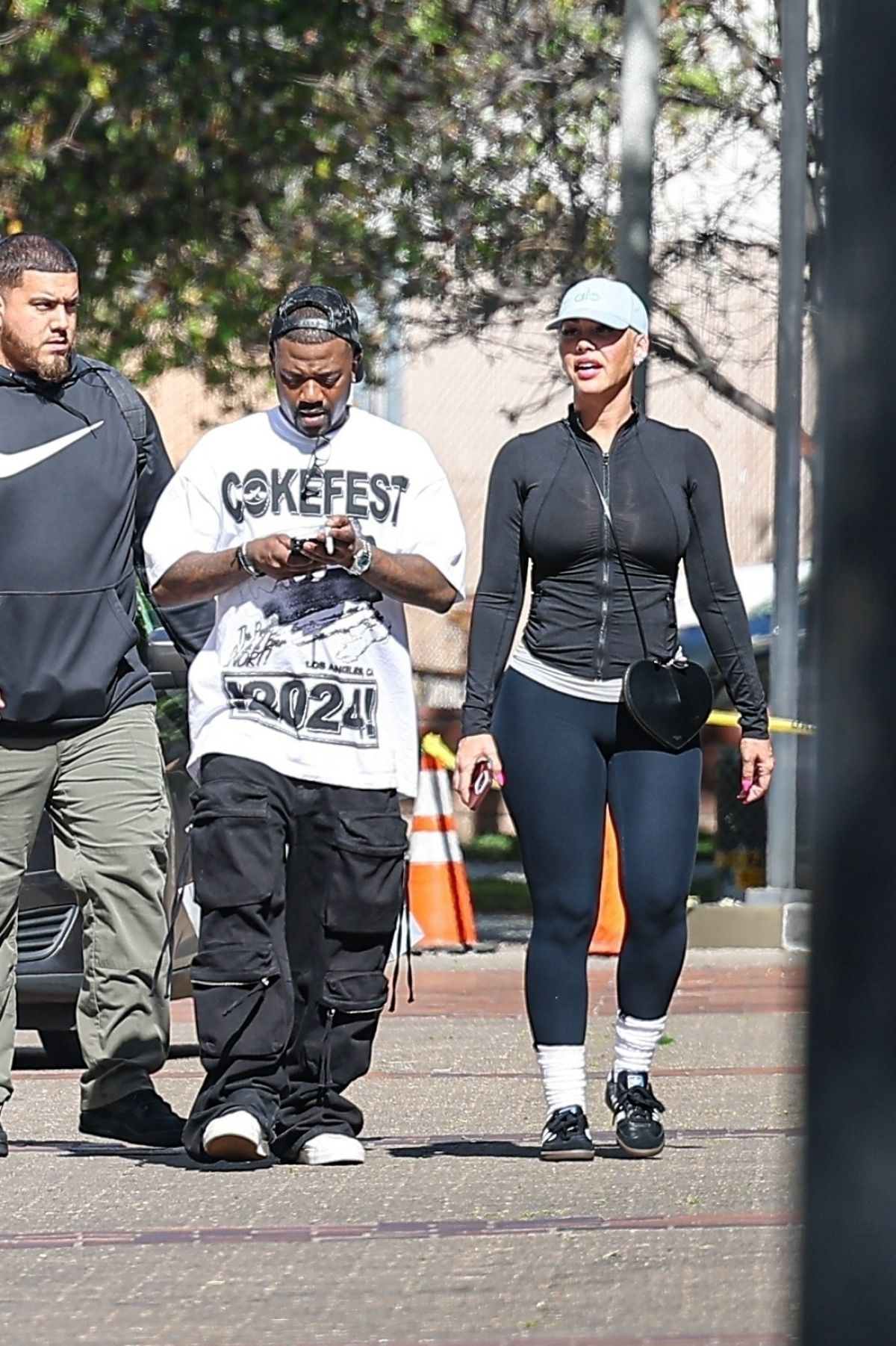 AMBER ROSEand Ray J Out Shopping at Neiman Marcus in Beverly Hills 05 ...