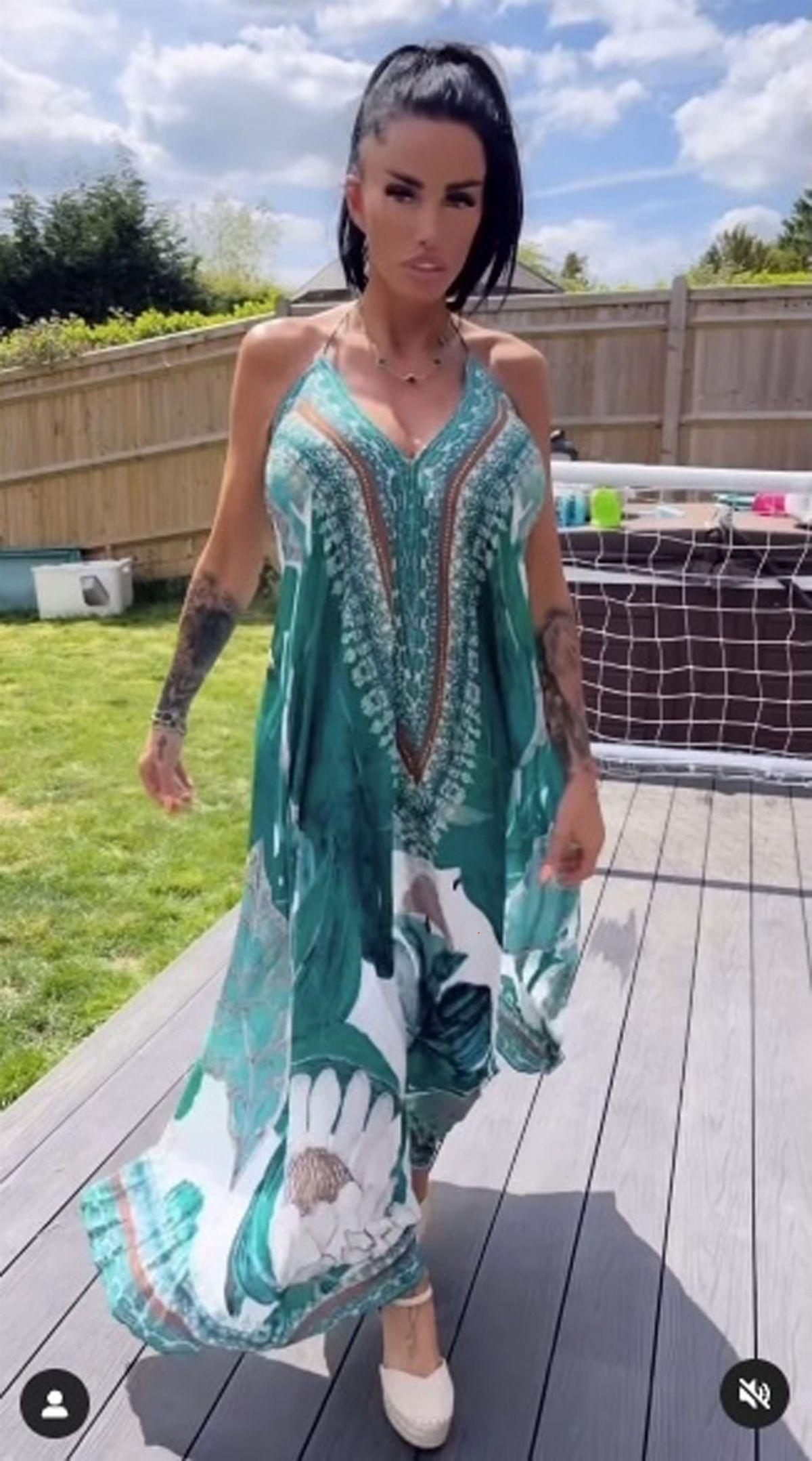 KATIE PRICE Models Her New Maxi Dress from JYY London Brand Collection ...