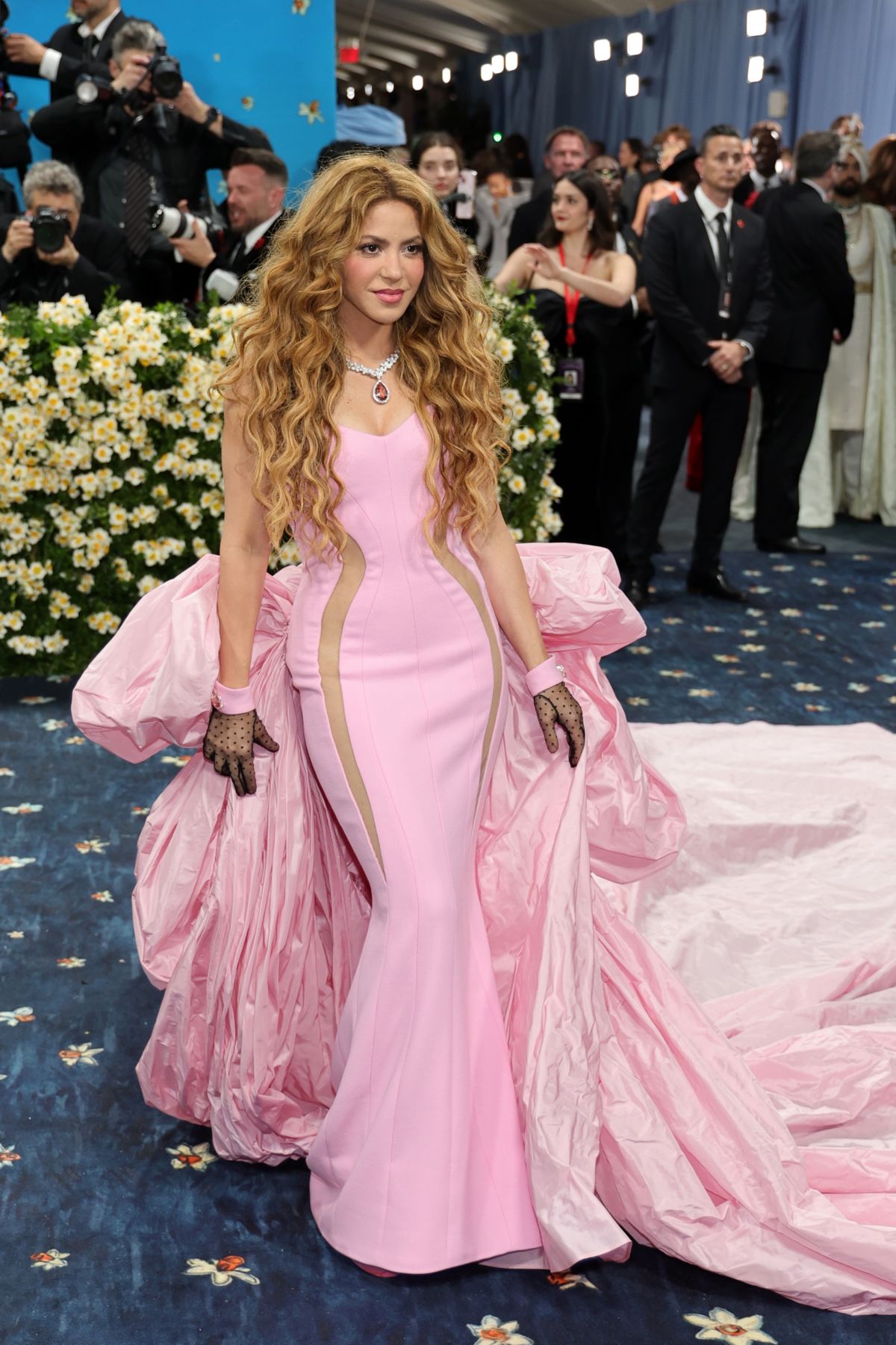 SHAKIRA at 2025 Met Gala Celebrating Superfine: Tailoring Black Style ...