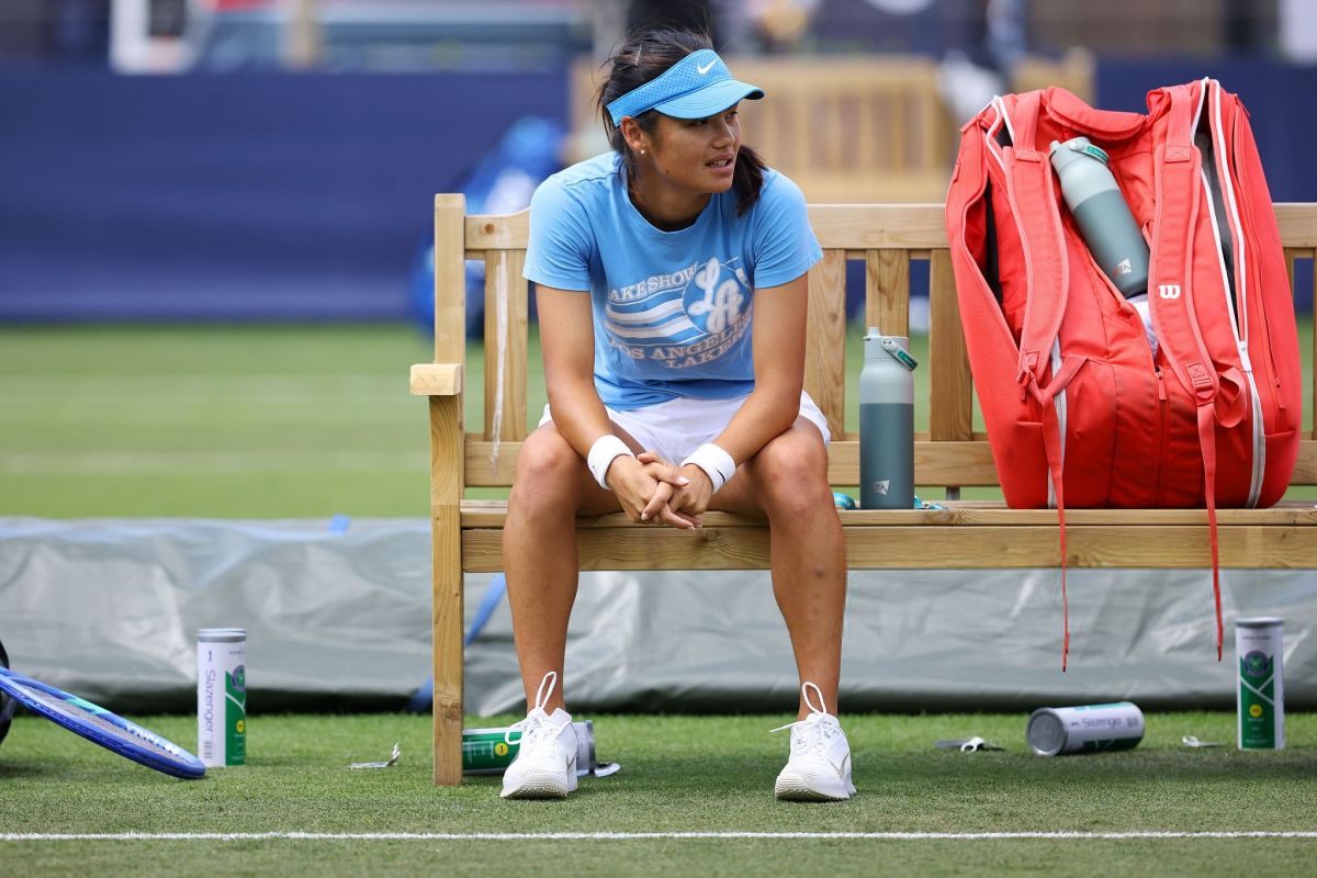 EMMA RADUCANU Practices for Lexus Eastbourne Open in Eastbourne 06/23 ...