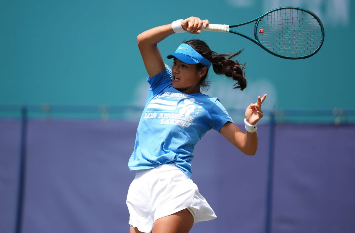 EMMA RADUCANU Practices for Lexus Eastbourne Open in Eastbourne 06/23 ...