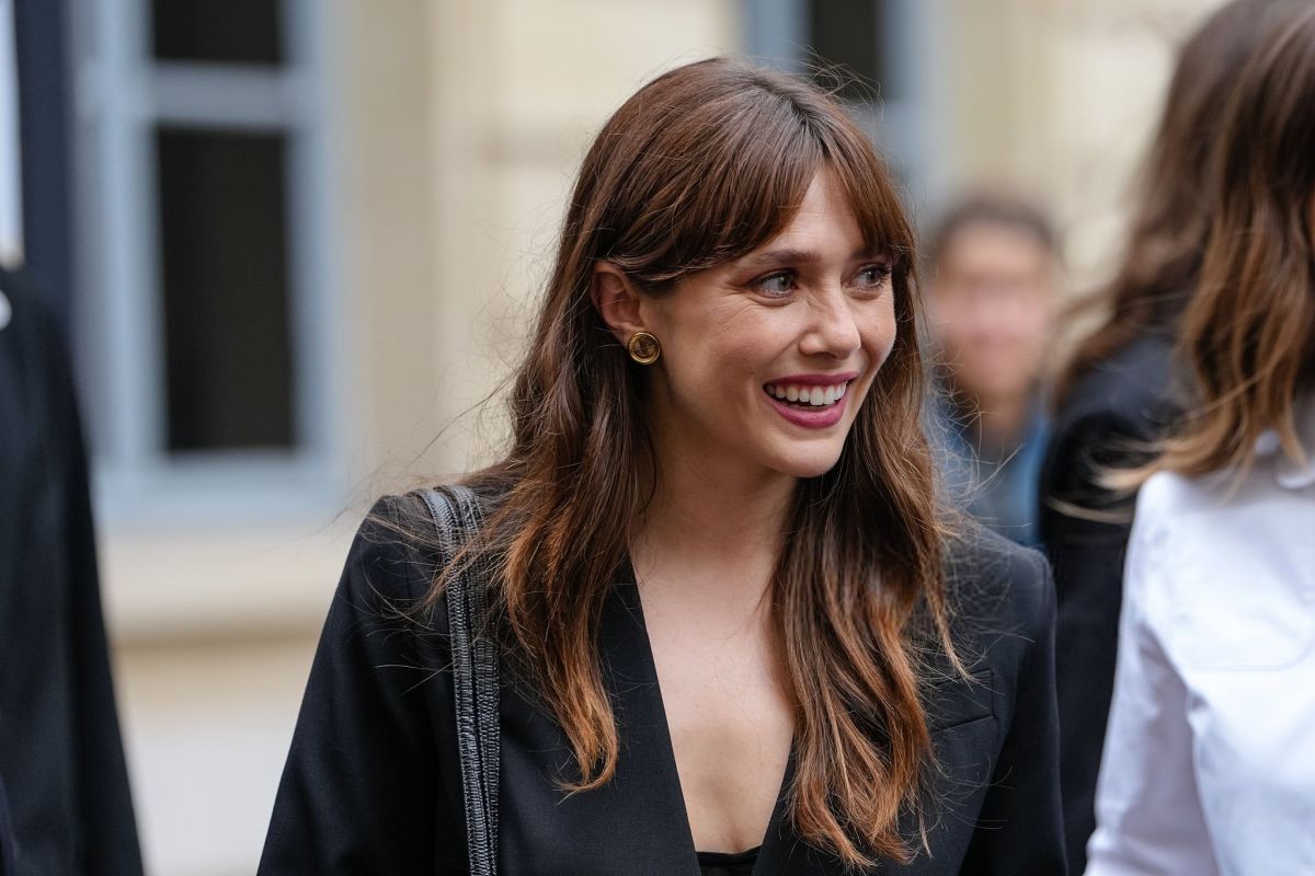 ELIZABETH OLSEN Arrives at Patou Fashion Show in Paris 07/06/2025 ...