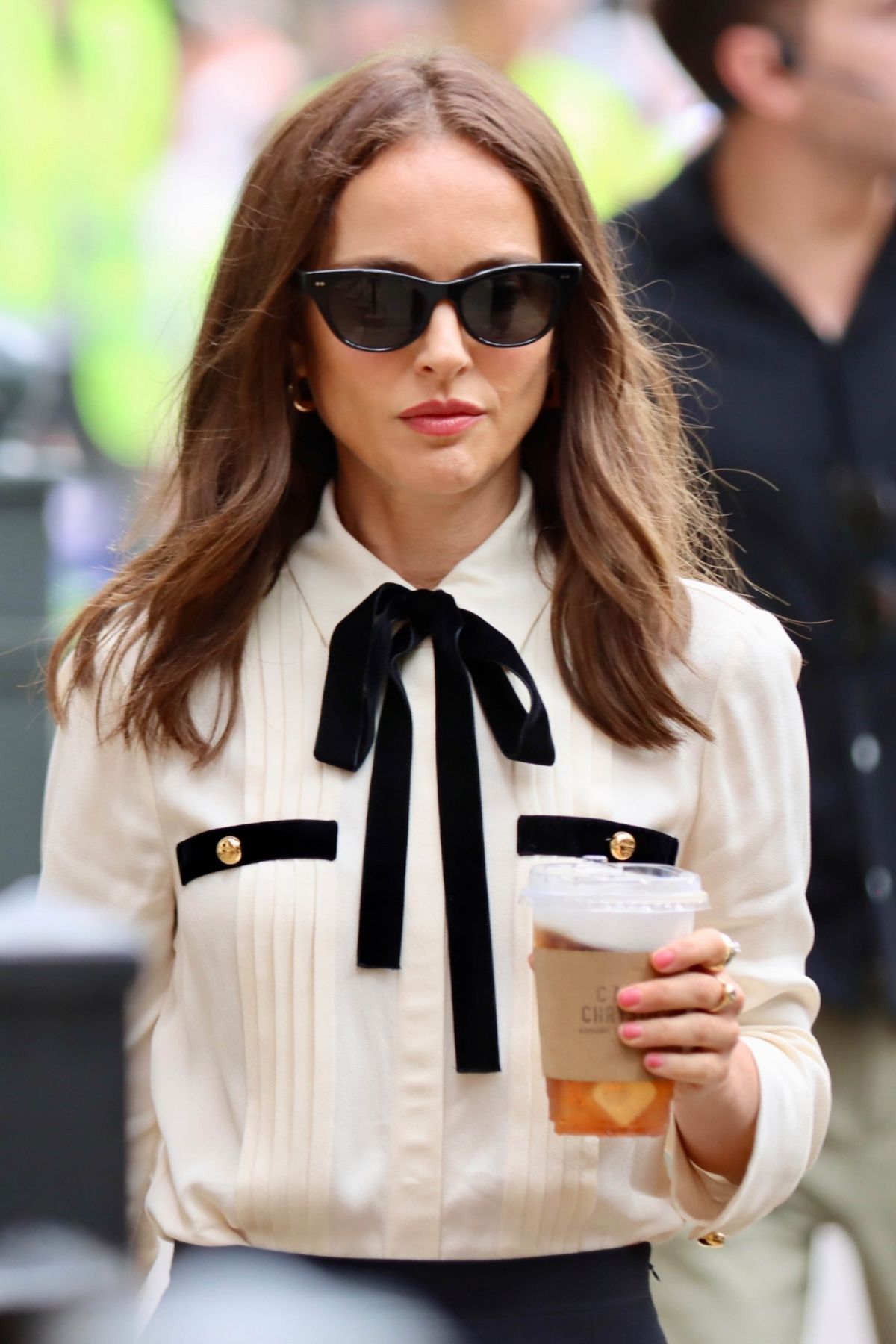 NATALIE PORTMAN Filming Scenes for Good Sex in New York City 07/02/2025 ...