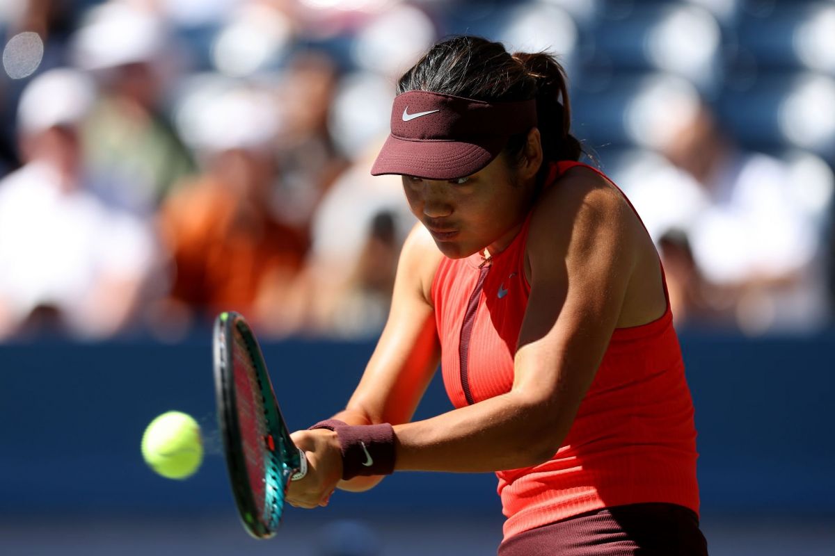 //EMMA RADUCANU Defeats Janice Tjen in Women’s Singles Second Round of ...