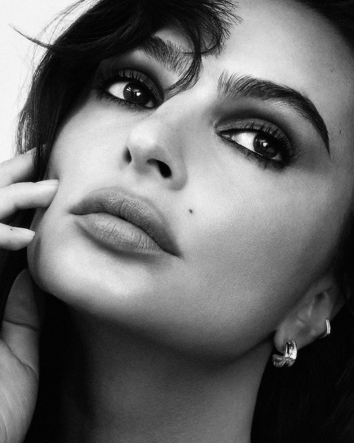 EMILY RATAJKOWSKI – Instagram Photos and Video 10/24/2025 – HawtCelebs