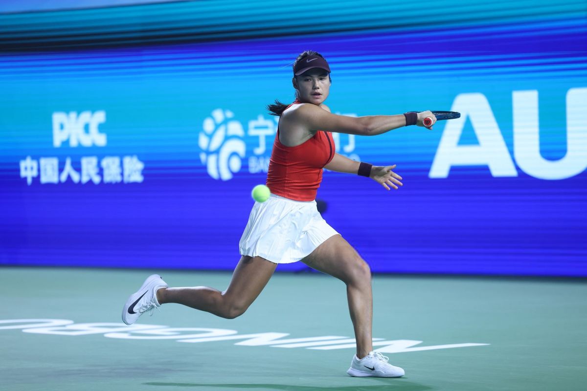 EMMA RADUCANU Loss to Zhu Lin in First Round of Ningbo Open in Ningbo ...