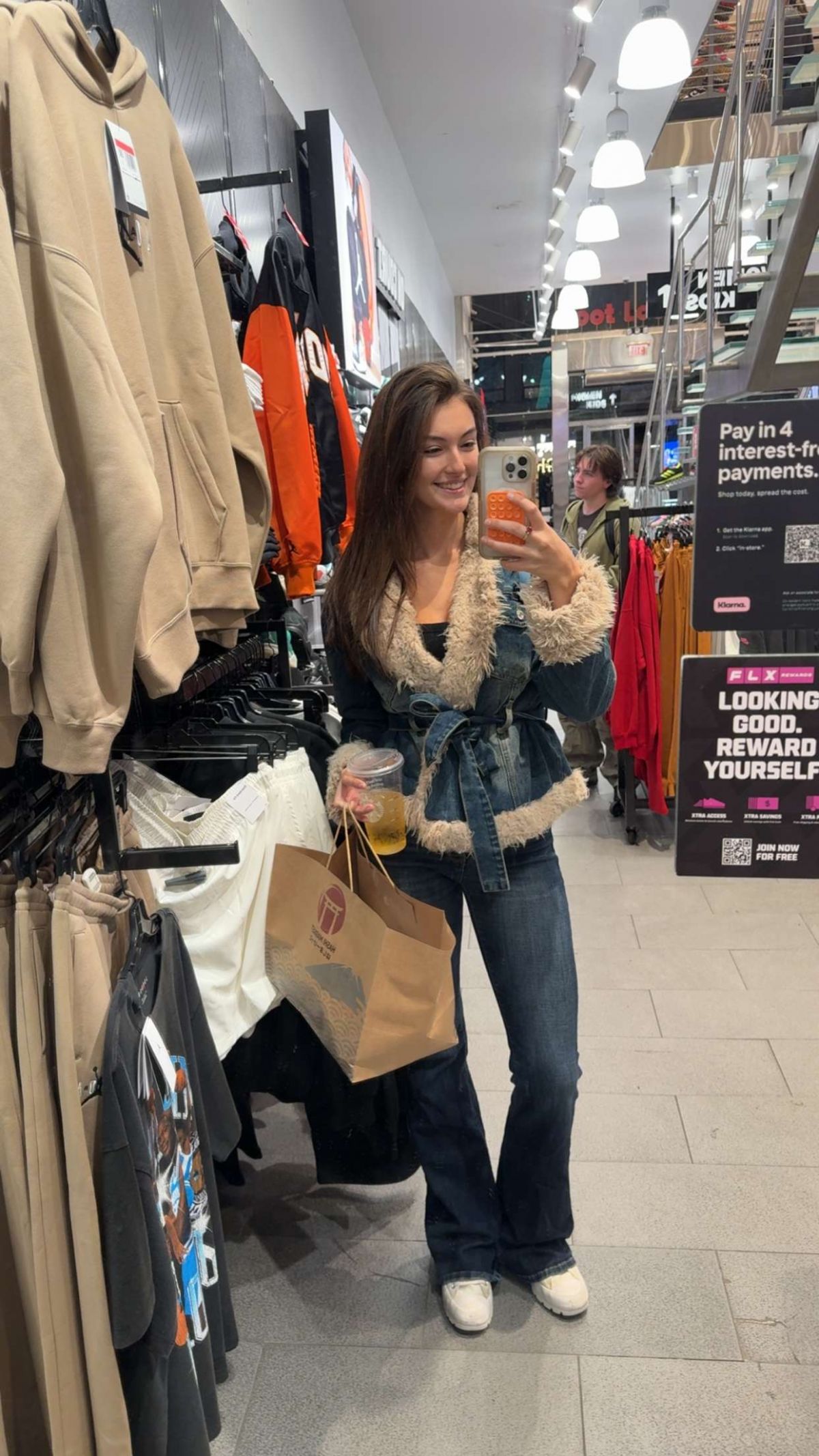 RACHEL PIZZOLATO – Instagram Photos and Video 10/04/2025 – HawtCelebs