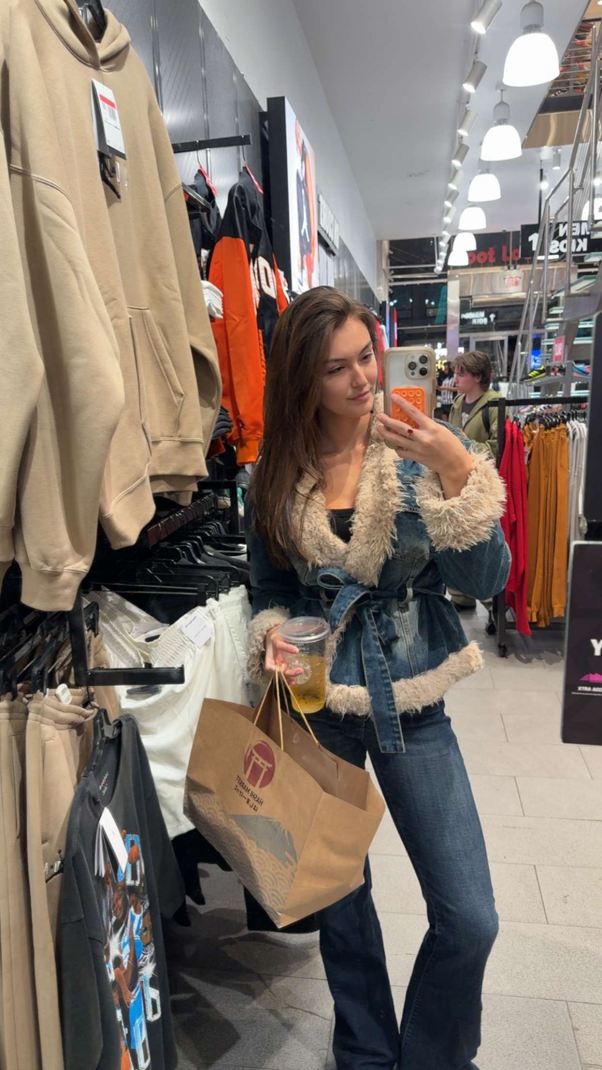 RACHEL PIZZOLATO – Instagram Photos and Video 10/04/2025 – HawtCelebs