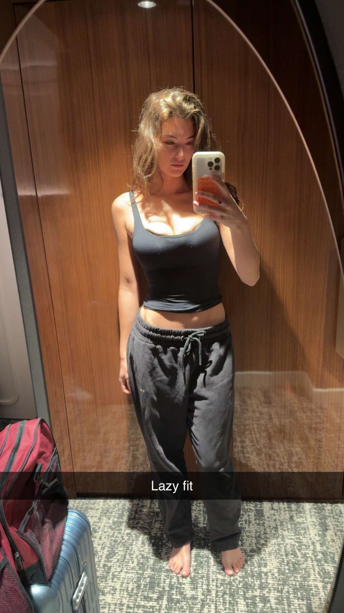 RACHEL PIZZOLATO – Instagram Photos and Video 10/04/2025 – HawtCelebs