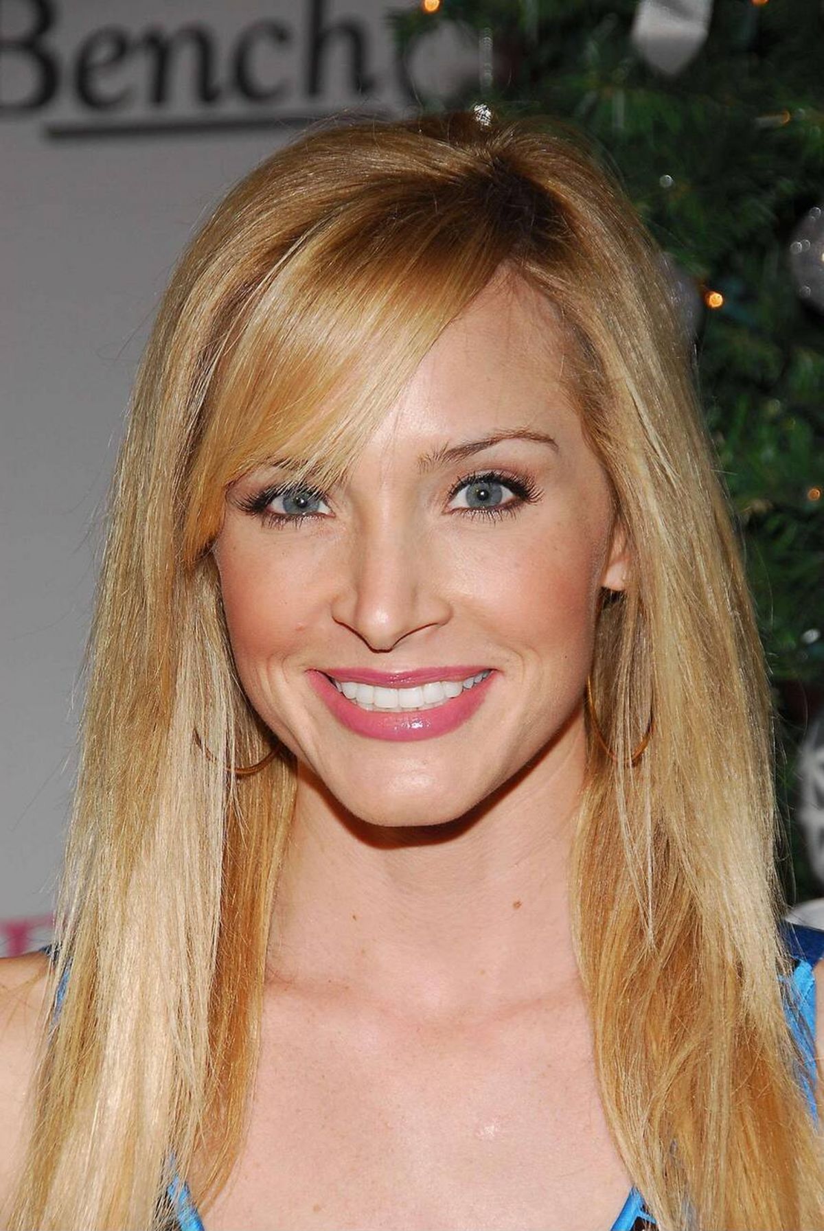 CAMILLE ANDERSON at 2nd Annual Bench Warmers Trading Cards’ Holiday ...