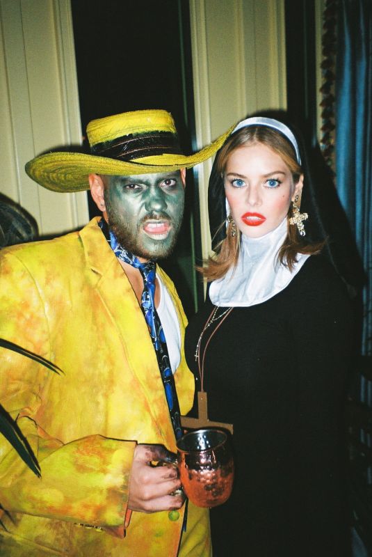 SAMARA WEAVING – Vas J Morgan Halloween’s Party Portrait for Vogue ...