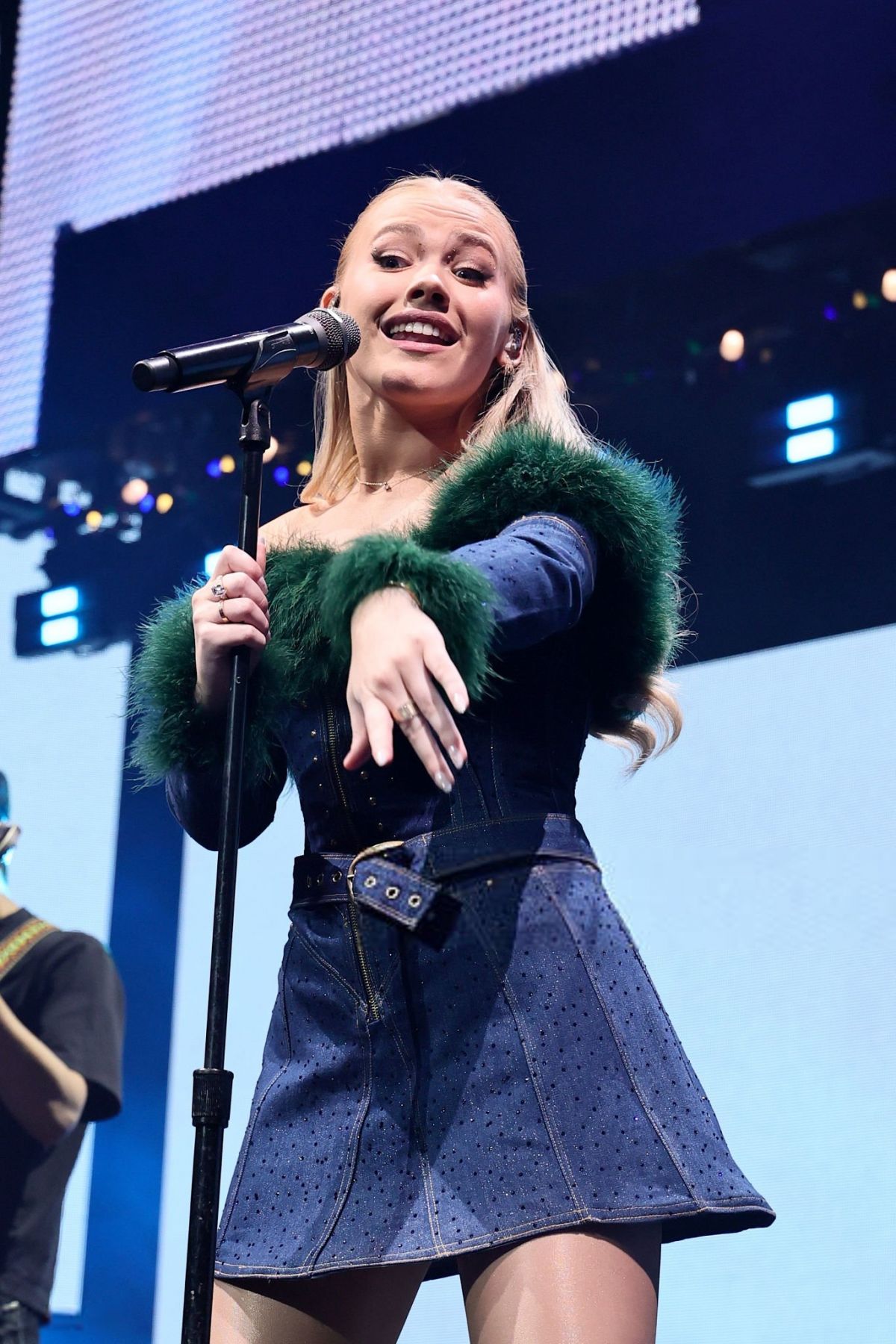 FREYA SKYE at iHeartRadio Q102’s Jingle Ball 2025 in Philadelphia 12/15 ...