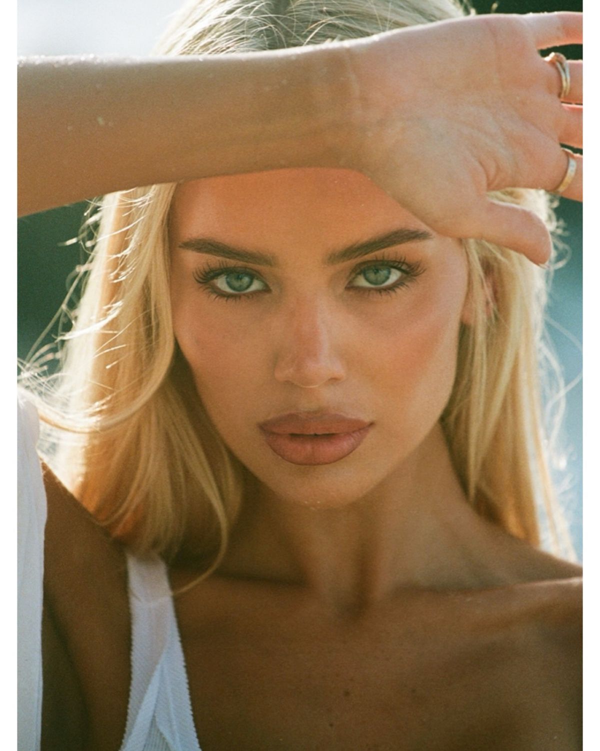 JULIA CAVANAGH – Instagram Photos and Video 12/04/2025 – HawtCelebs