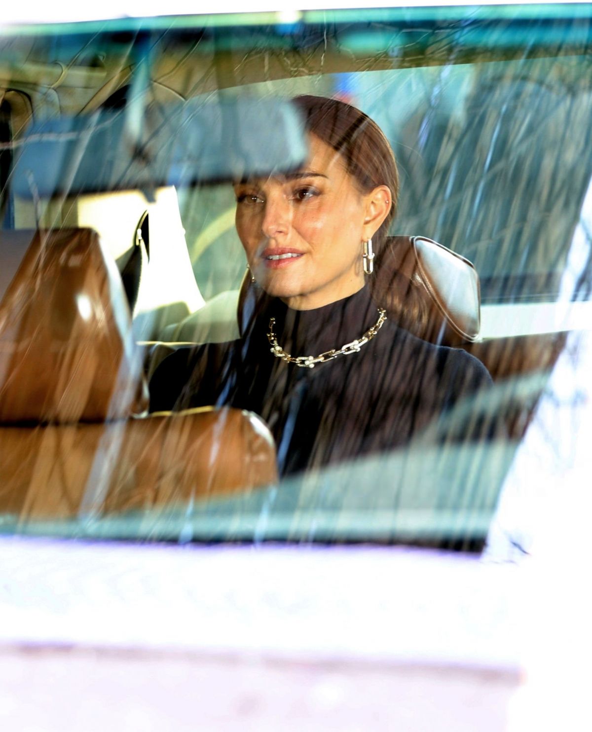 NATALIE PORTMAN on the Set of a Tiffany & Co. Commercial in Central ...