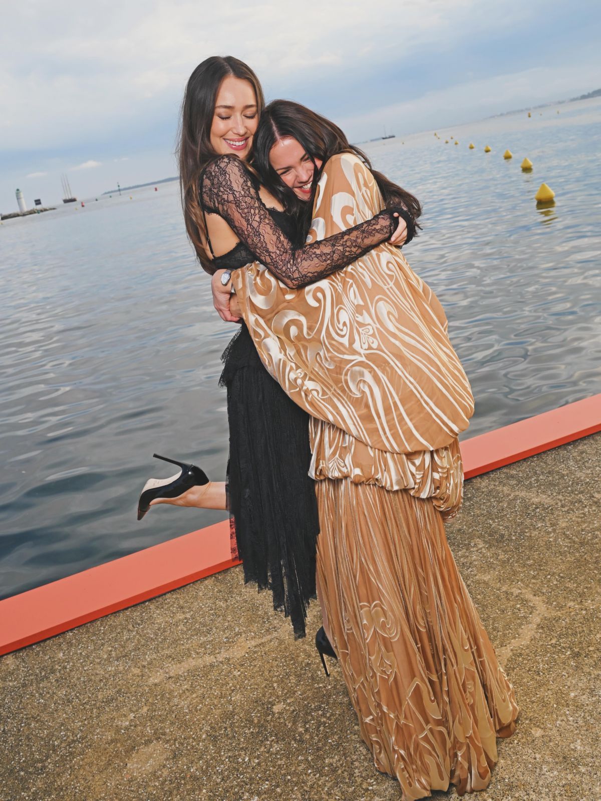 MAIA MICTHELL for Vogue Australia: BTS of ZIMMERMANN Summer Escape in ...